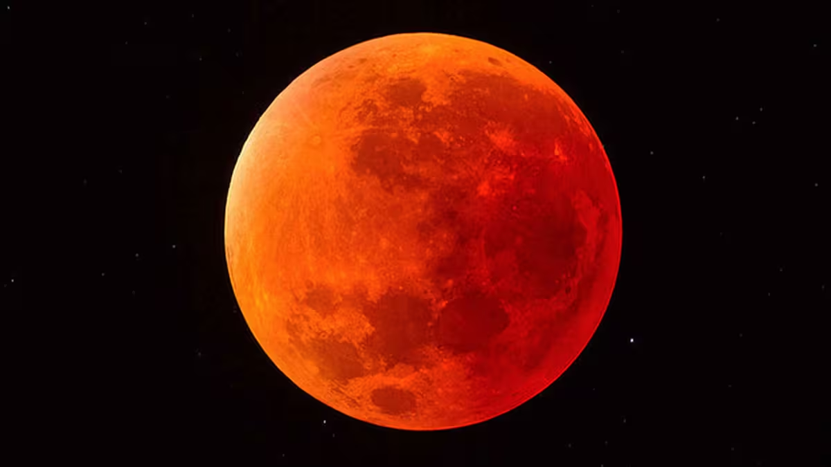 La astrología y la Luna roja: cuándo es la primera del año y por qué ...