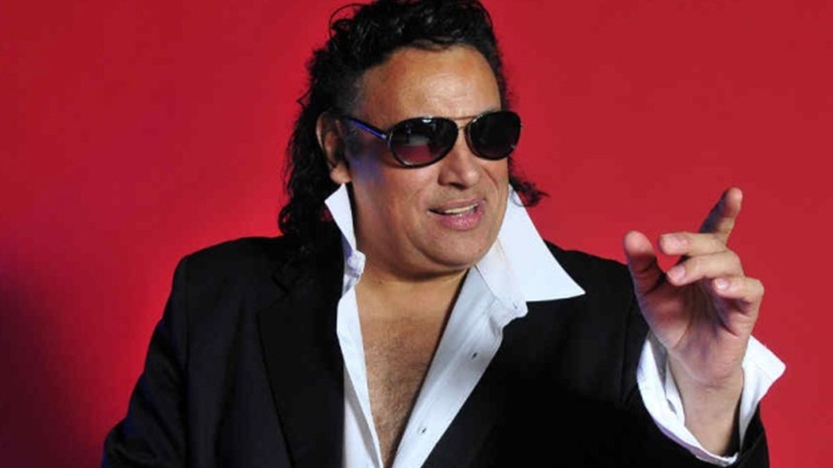 Volvieron a internar al cantante Sebastián