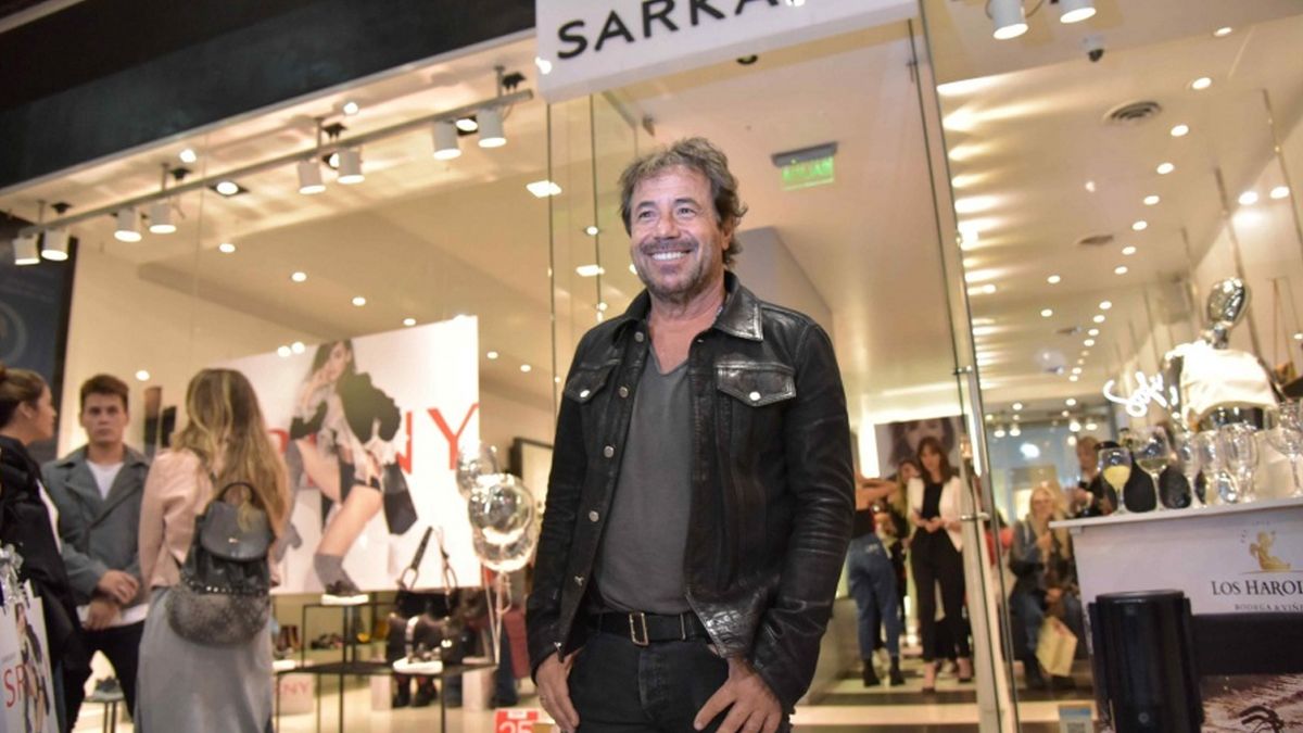 A lo Maru Botana: una fábrica de Ricky Sarkany estaba colgada de la luz