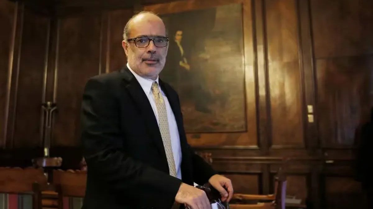 El FMI, duro con Milei: respaldó Rodrigo Valdés y dijo que no habrá un ...