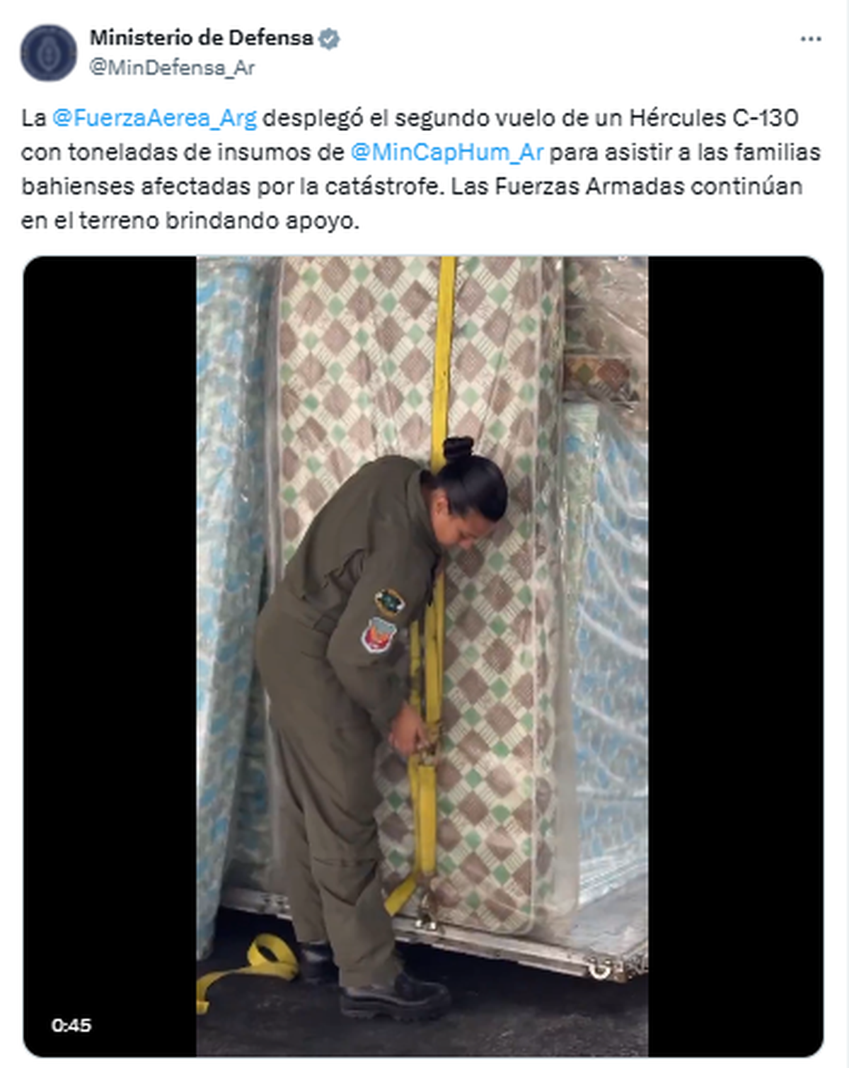 Inundaciones en Bahía Blanca: un segundo avión Hércules C-130 de la Fuerza Aérea lleva ayuda a ...