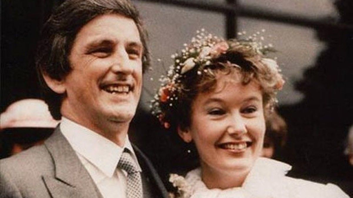 Tiene solo 7 segundos de memoria y solo recuerda la música y a su esposa