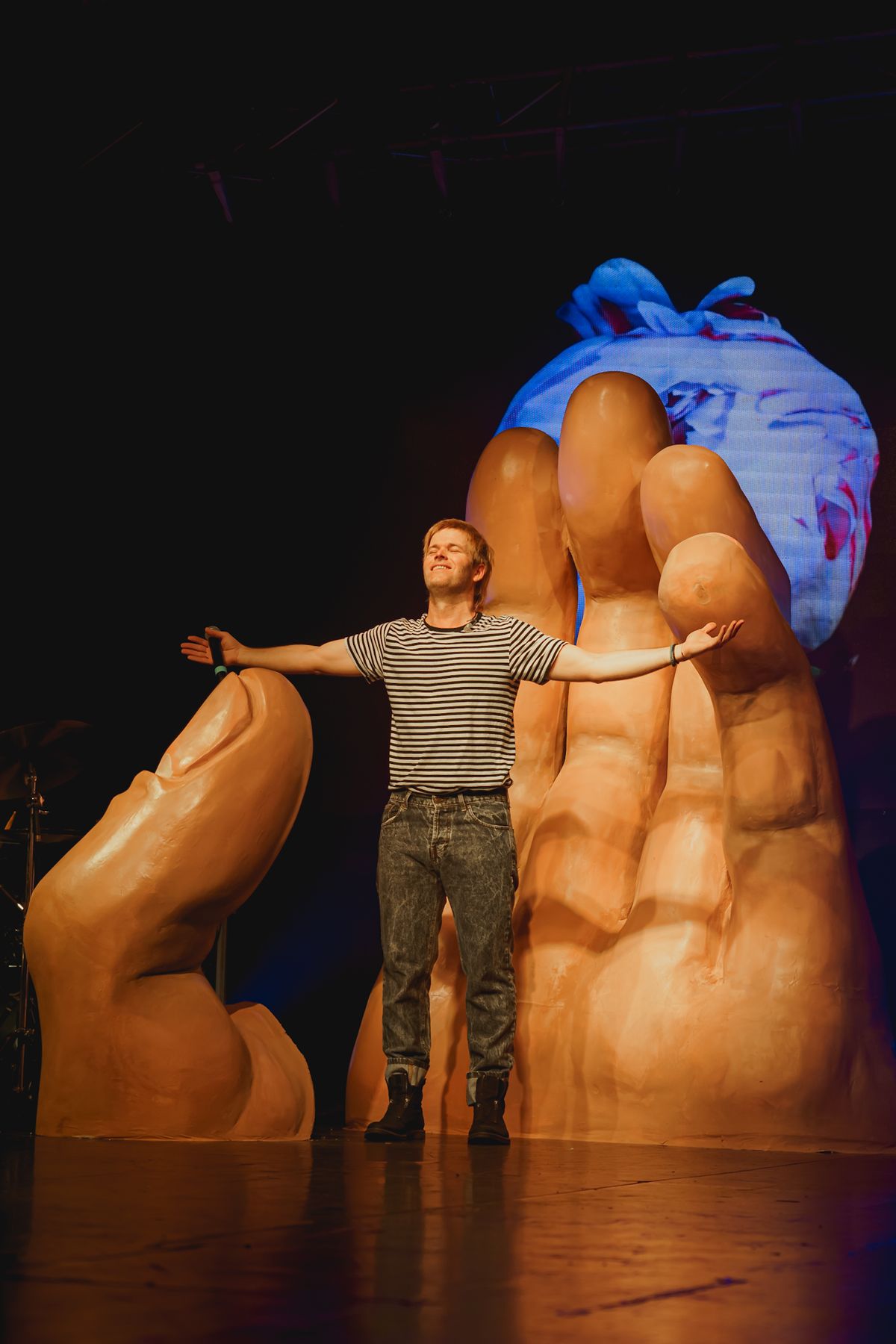 Benjamín Amadeo despidió su álbum Quiromancia ante un Vorterix con ...