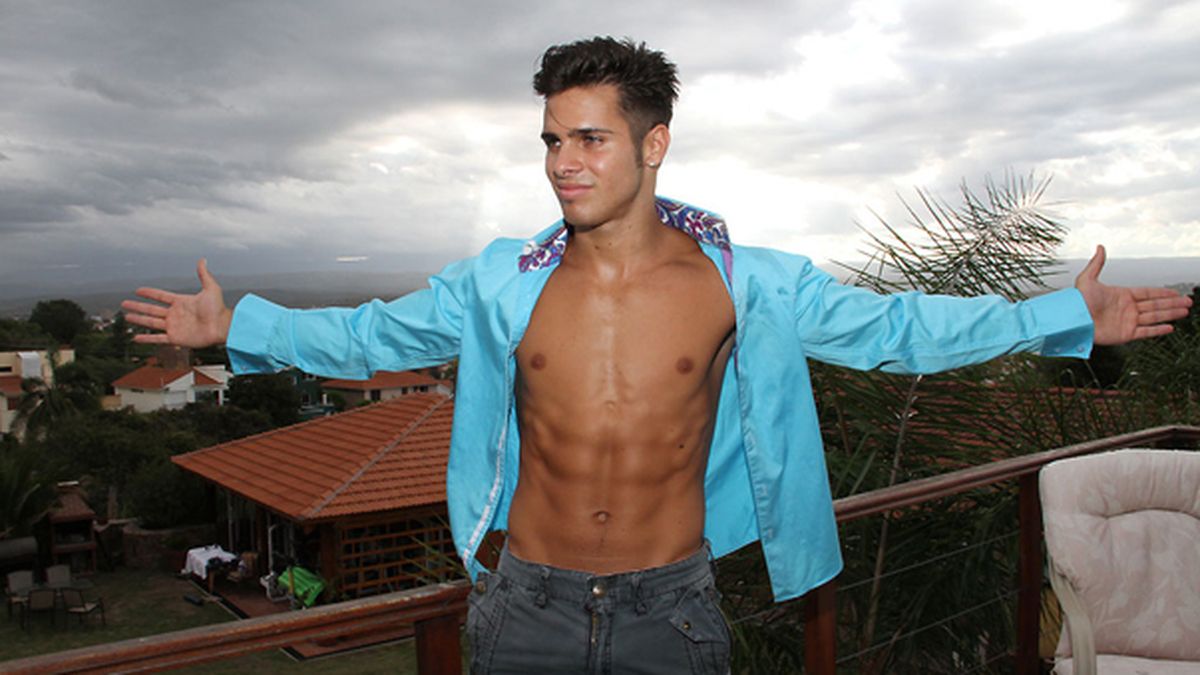 Jugada producción de Julio Coronel, el chico Fort