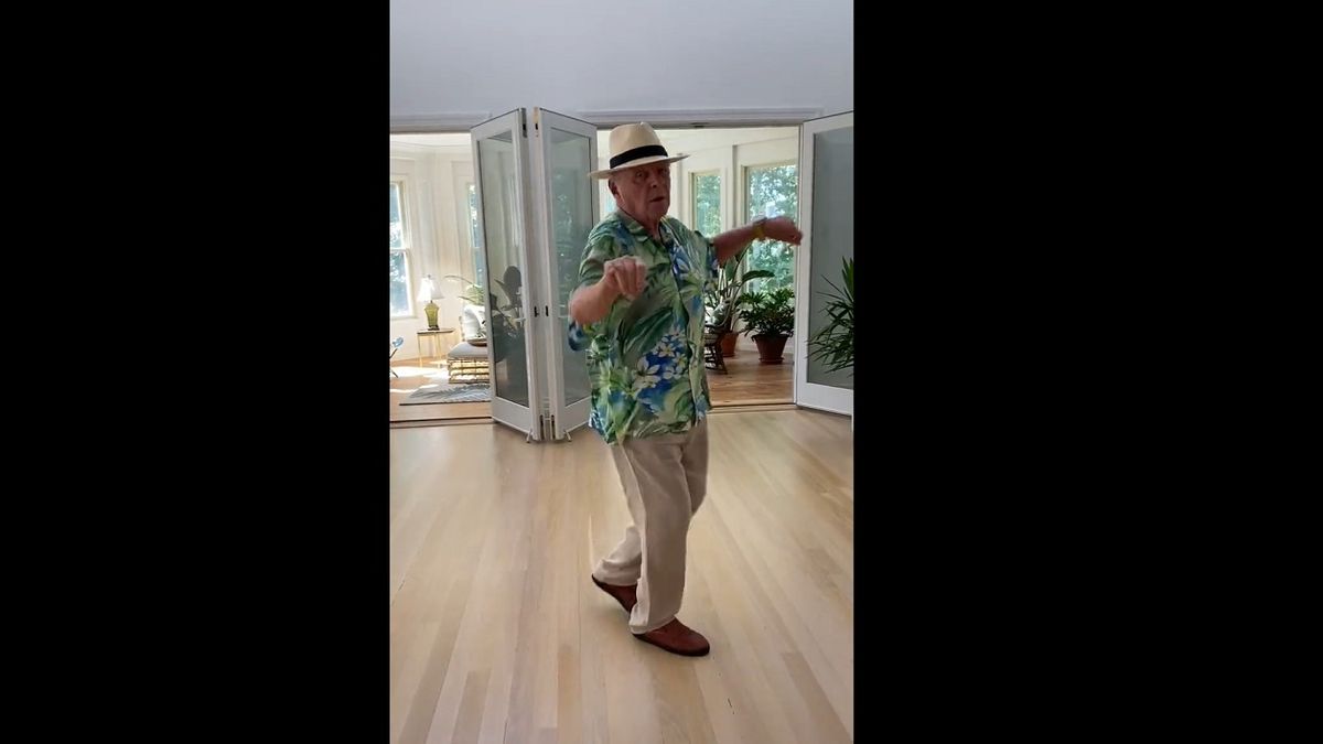 El video de Anthony Hopkins bailando al ritmo de Pollera colorá