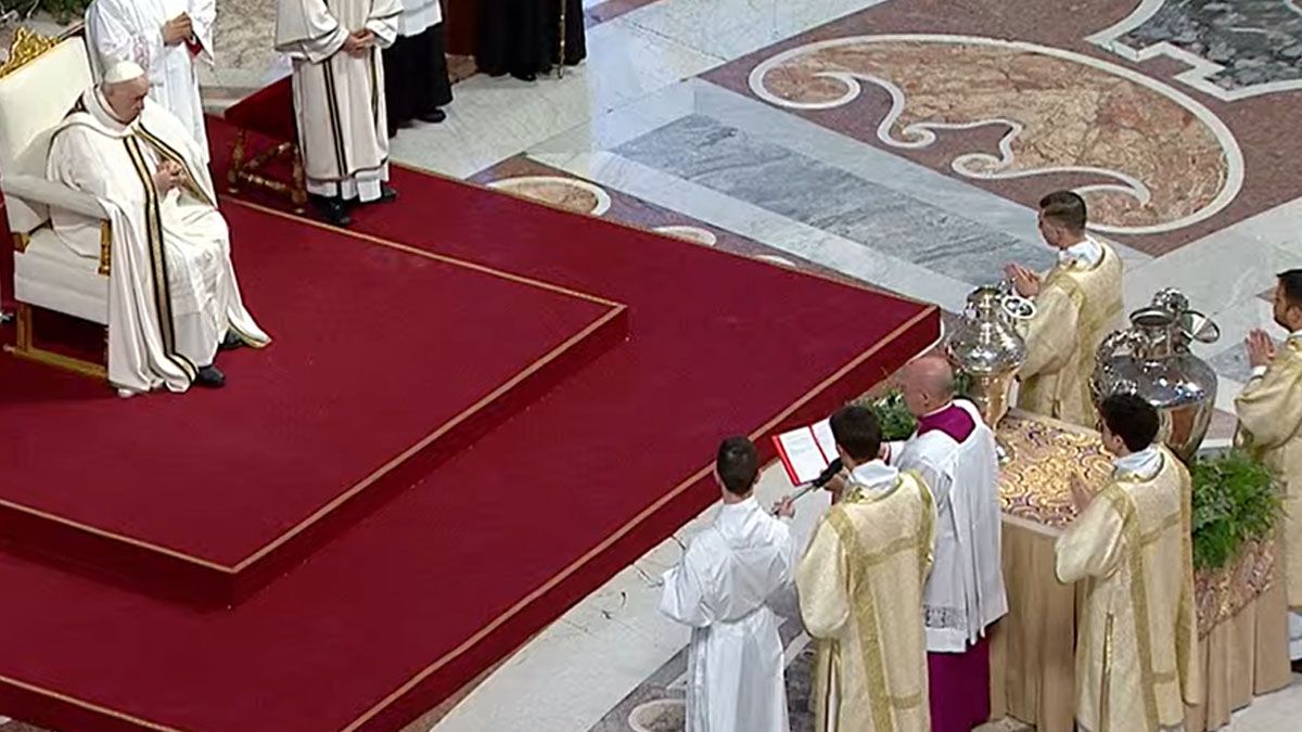 El mensaje del Papa Francisco en la homilía del Jueves Santo: No debemos olvidar que somos...
