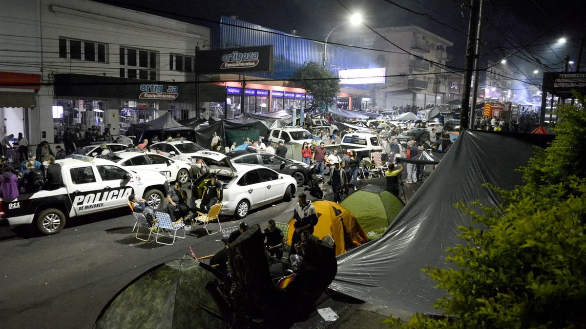 Misiones: el Gobierno echará a los policías que participen de las protestas