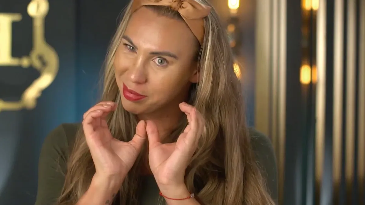 Picante cruce entre Rocío Marengo y Fernando Carrillo en El hotel de los famosos 2