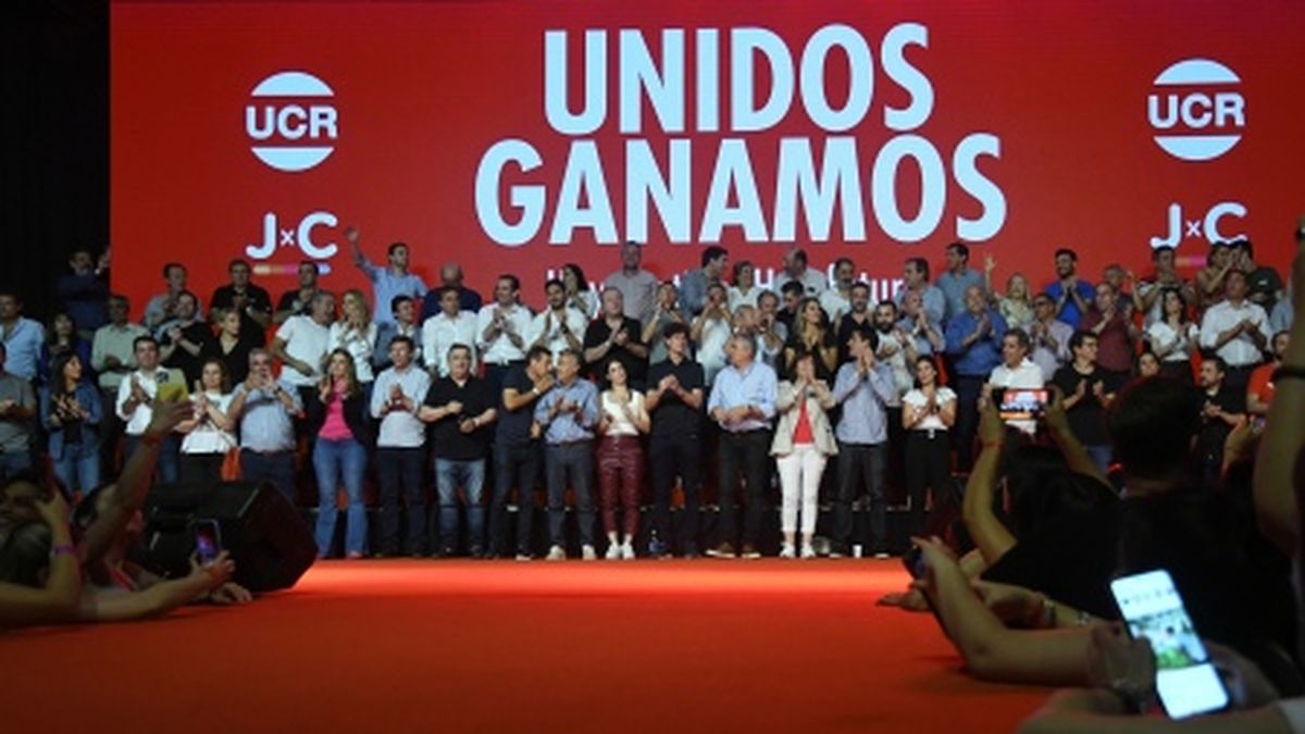 Tras los triunfos en Mendoza y Corrientes, la UCR se reúne y debate la ...