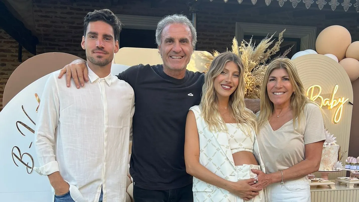 El álbum de fotos del emotivo baby shower de Cande Ruggeri a poco de ...