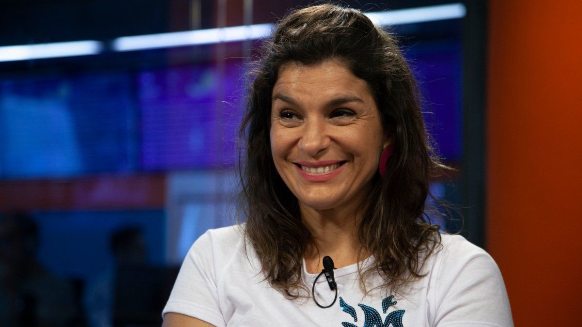 Dalia Gutmann a los 43 años posó en bikini y sin filtros