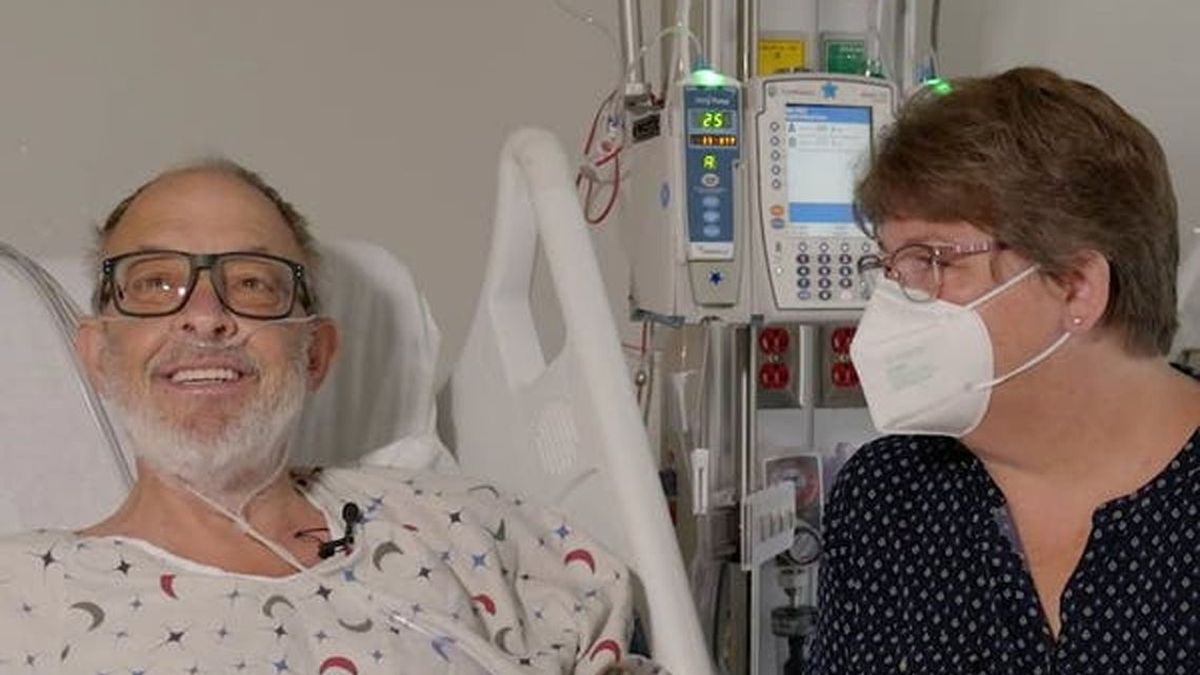 Le trasplantaron el corazón de un cerdo hace un mes y por ahora su ...