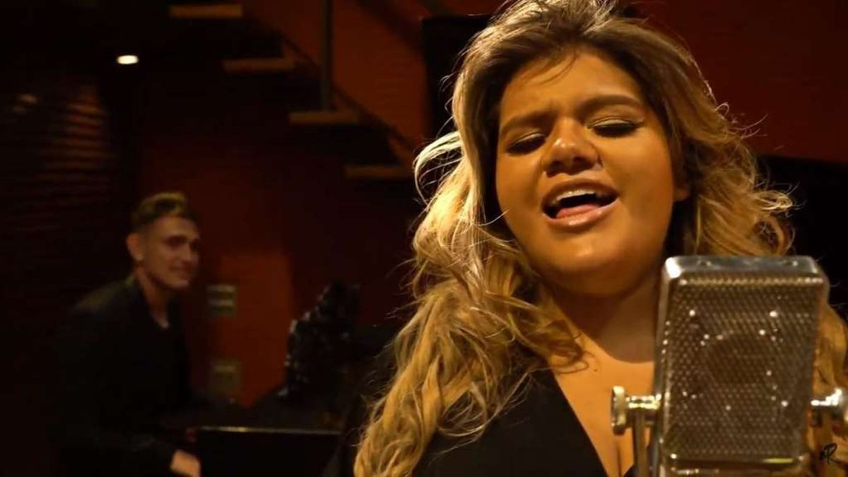 Morena Rial lanzó su primer videoclip