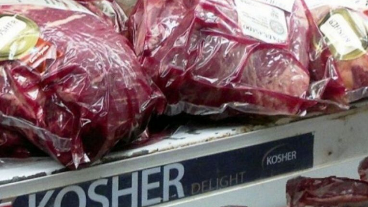 Exportaciones de carne kosher: llegaron al país los 98 rabinos que certificarán la faena ritual
