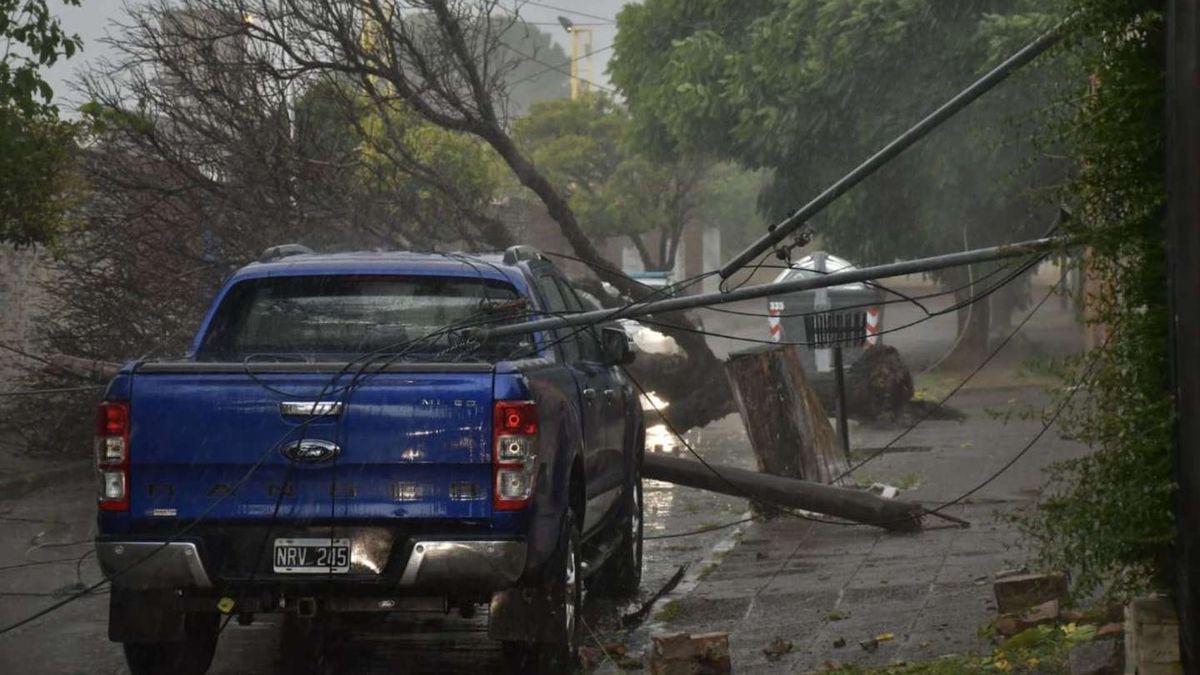 Por el impacto del temporal, se registraron evacuaciones, caída de ...