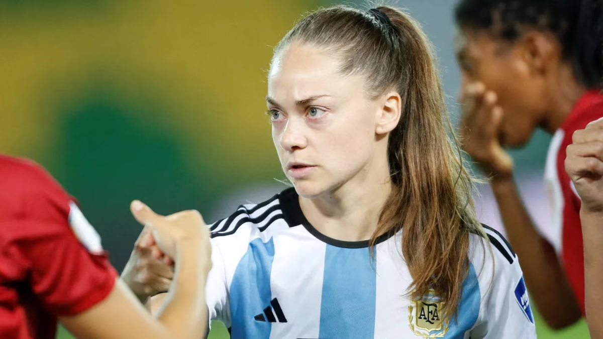 ¿Estefanía Banini deja la Selección Argentina en medio del Mundial?