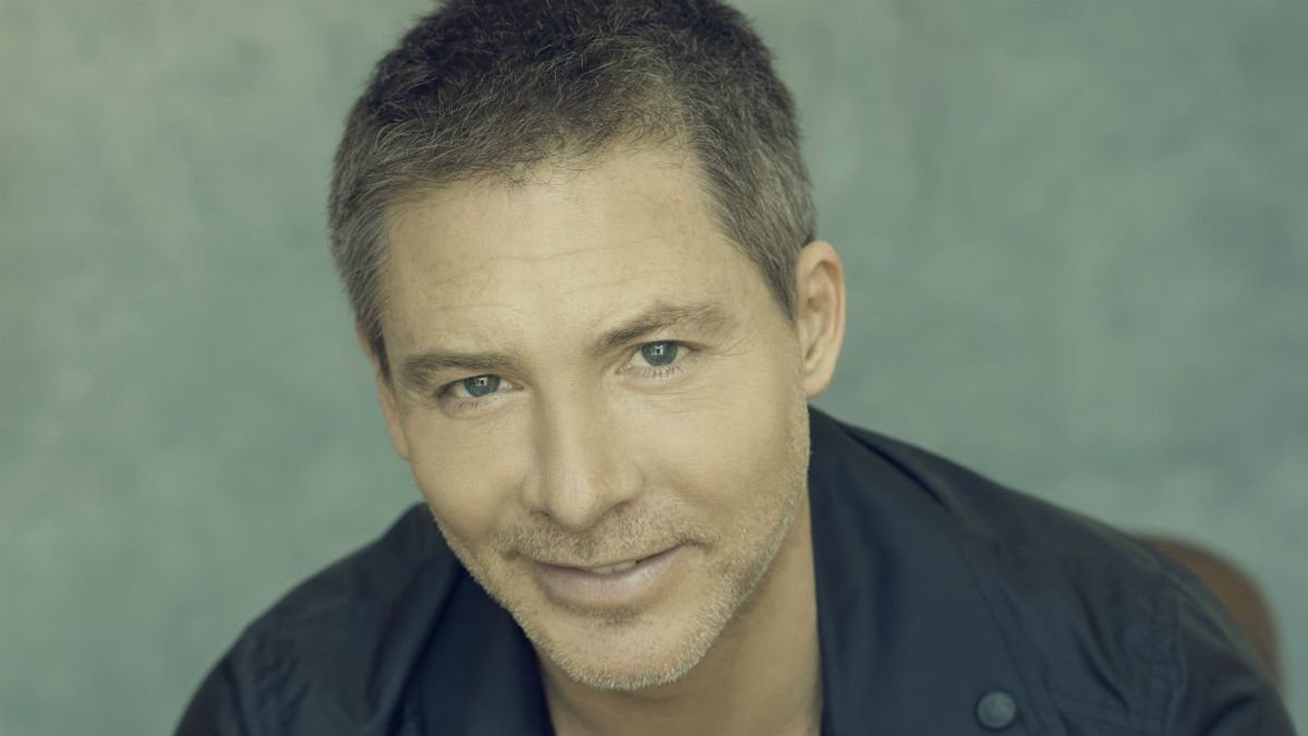 Adrián Suar vuelve a la televisión con un show de humor, música y ficción