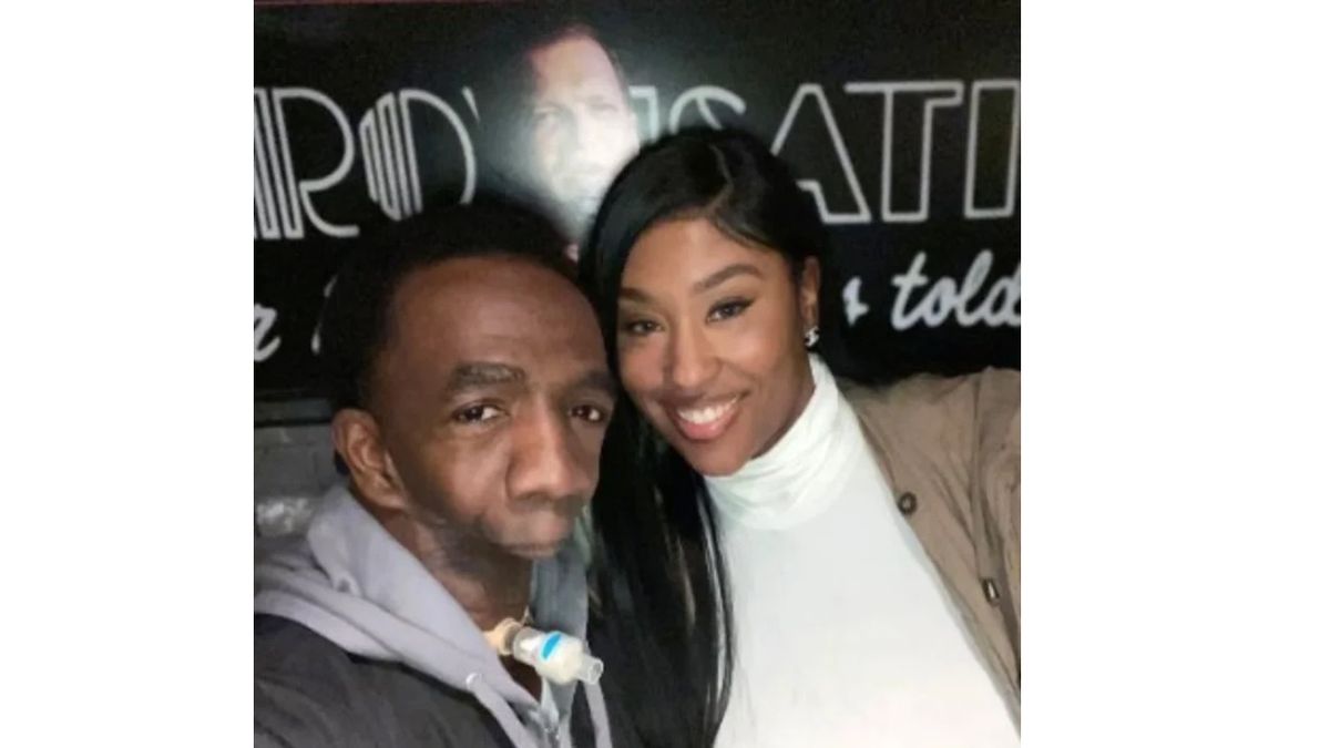 Un hombre sin mandíbula encontró el amor y cambió su vida