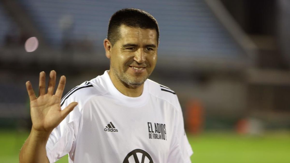 Riquelme piensa en dos jóvenes promesas de Newells para reforzar a Boca