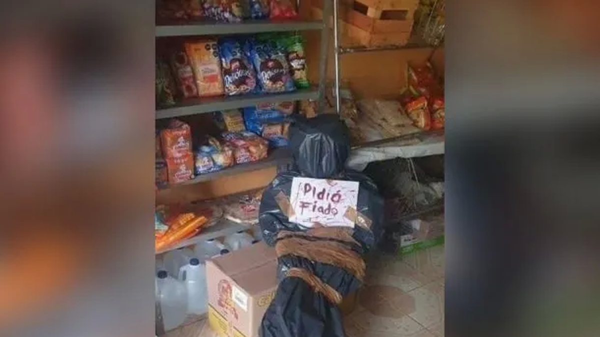 La advertencia de mal gusto de un kiosco: el que pide fiado aparecerá ...