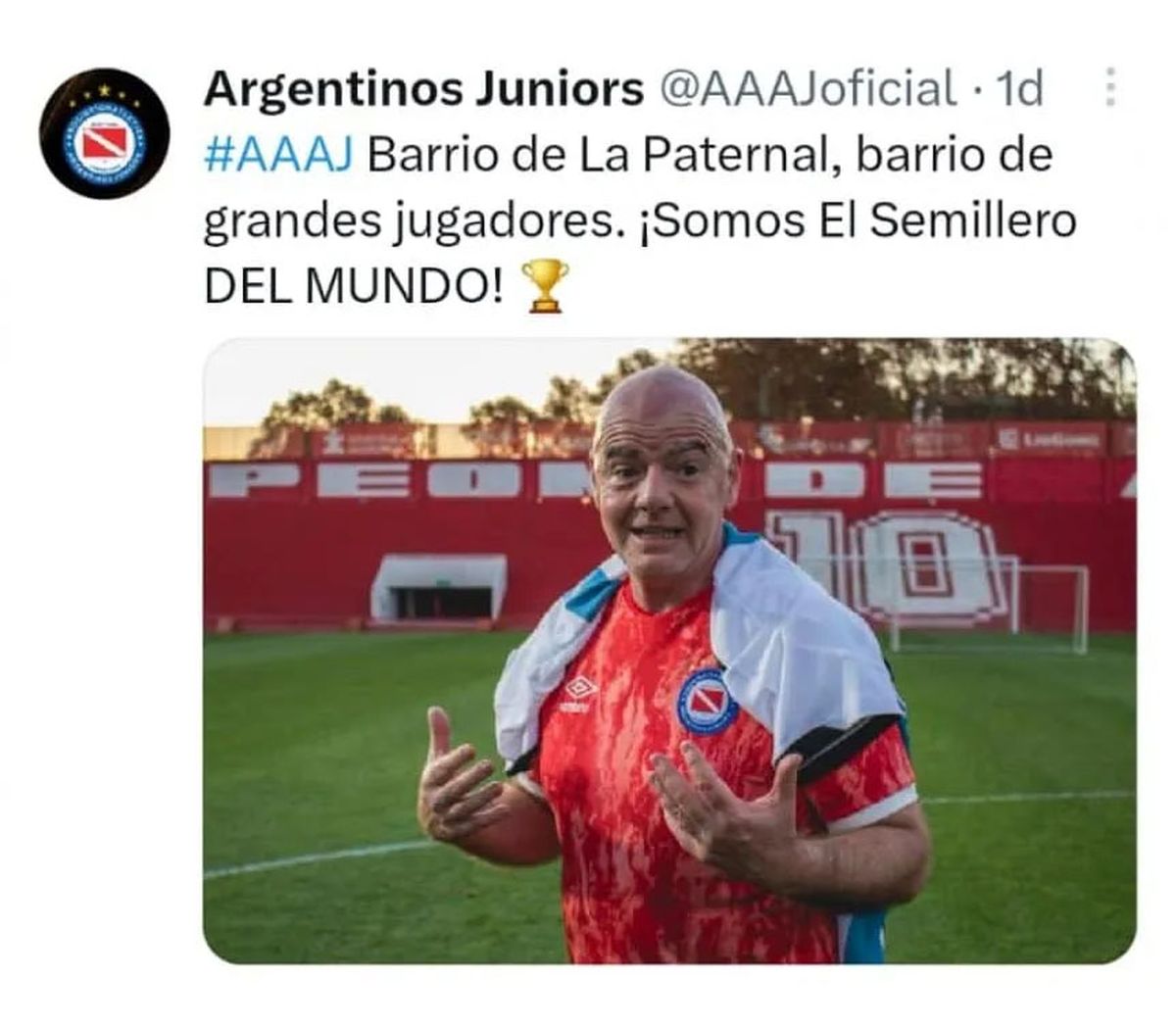 Ni Boca, ni River: Gianni Infantino, presidente de la FIFA, posó con la ...