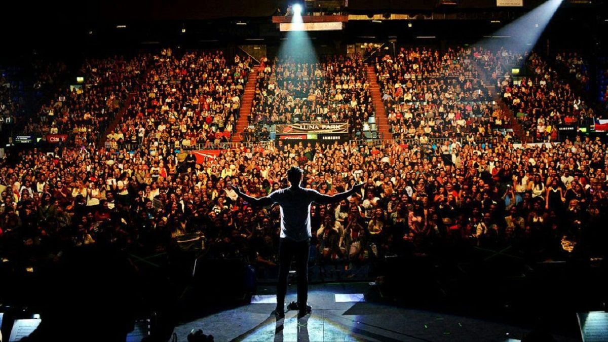 Carlos Rivera arrasó en el Luna Park