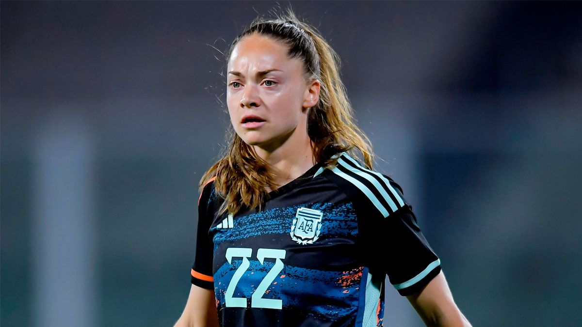 ¿Estefanía Banini deja la Selección Argentina en medio del Mundial?