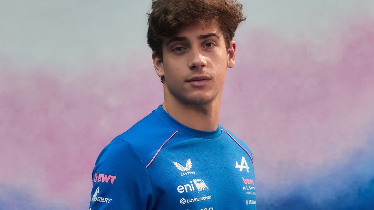 Colapinto, modelo: protagonizó el lanzamiento de la nueva indumentaria ...