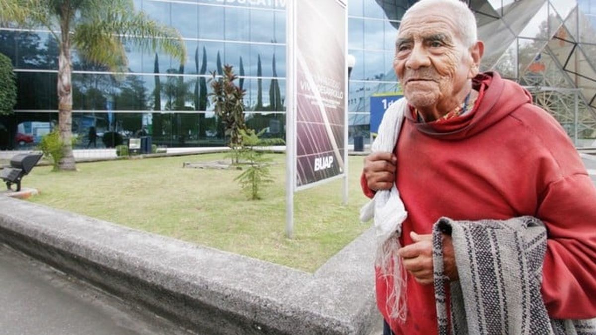 Tiene 84 años y se recibió de ingeniero: la historia de superación de ...