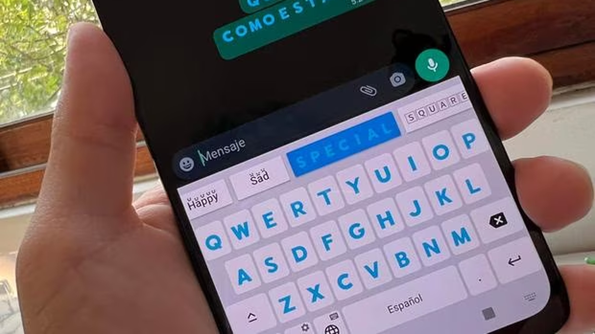 WhatsApp: cómo escribir con letras azules
