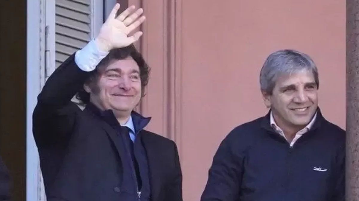 El duro mensaje de Luis Caputo y Javier Milei contra la oposición antes ...