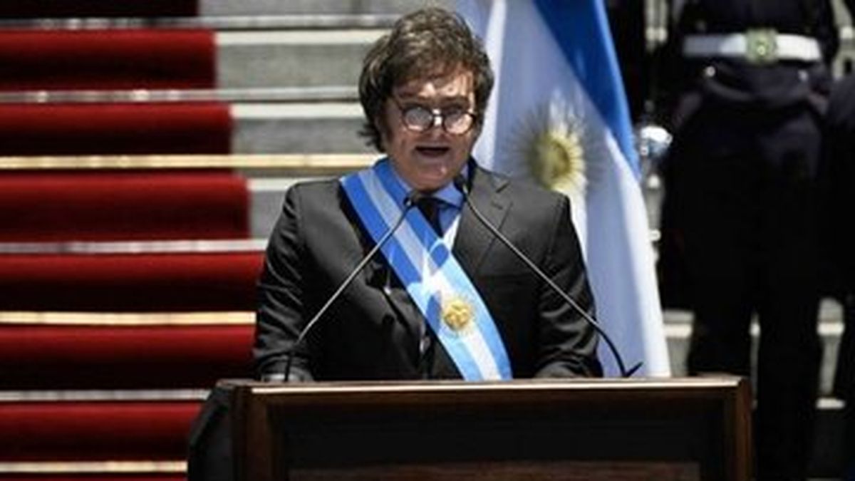 Confirmado: a qué hora hablará Javier Milei por cadena nacional por el DNU