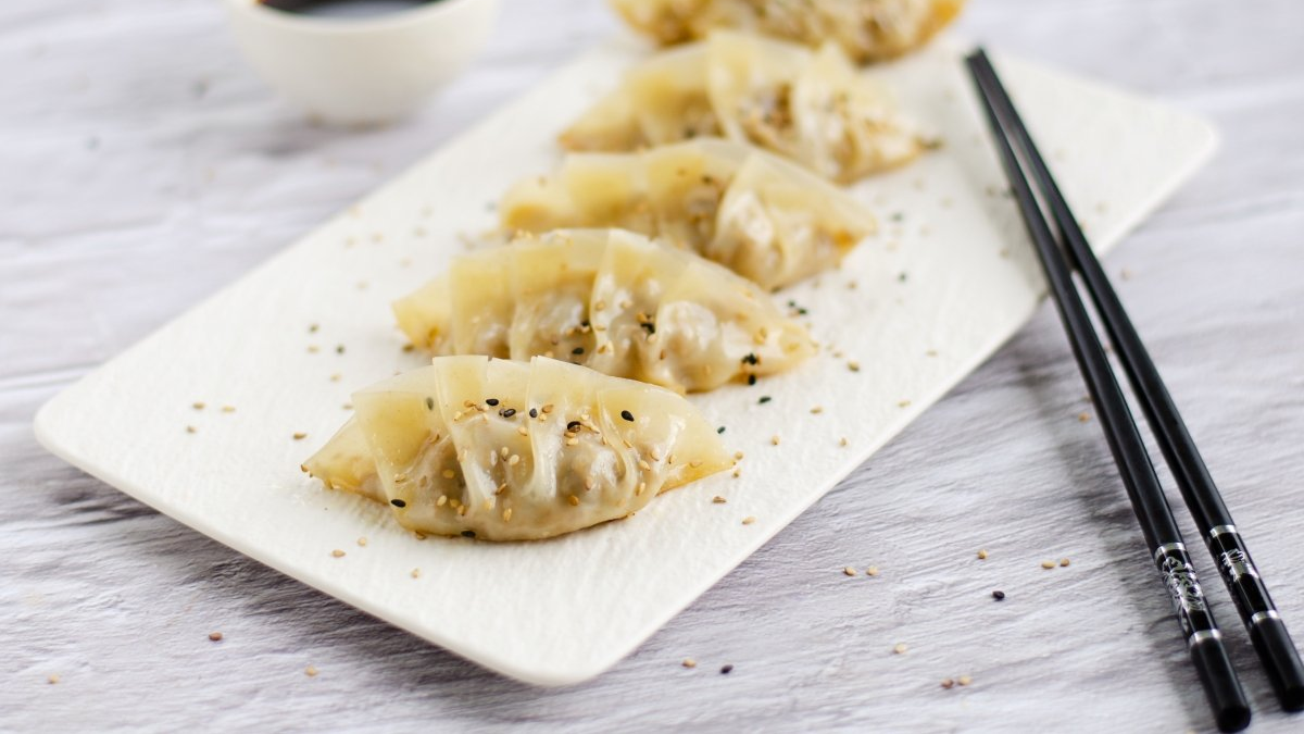 GYOZAS o EMPANADAS CHINAS: con base CRUJIENTES e interior JUGOSO