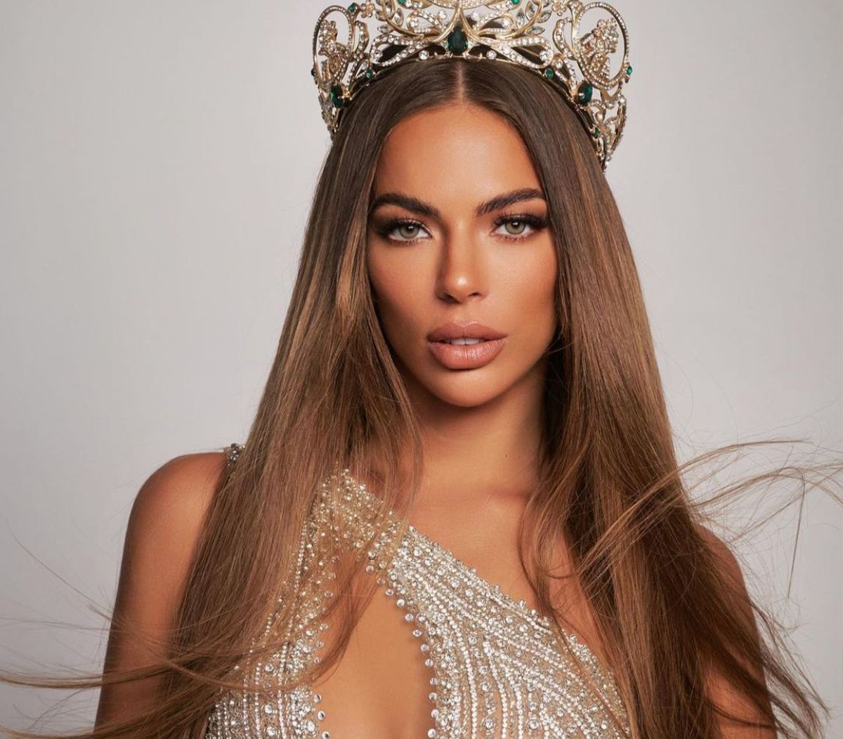 Se conoció la primera imagen de Facundo Moyano en una cita junto a su novia modelo