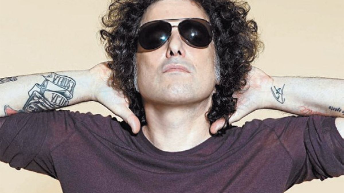 Andrés Calamaro estrena video en su canal oficial