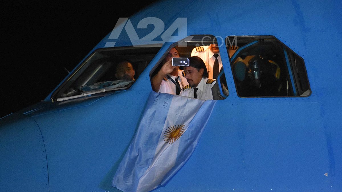 Las mejores fotos de la llegada de Lionel Messi y la Selección ...