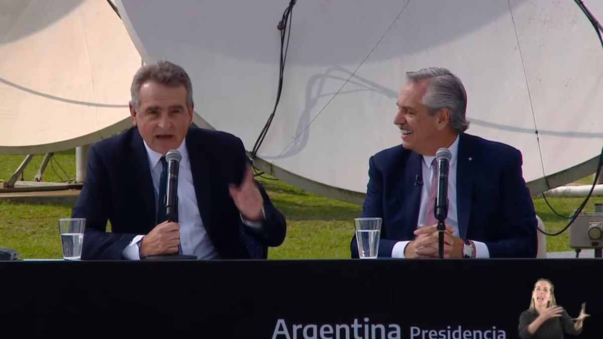 Agustín Rossi reveló que podría ir a las PASO como candidato del albertismo