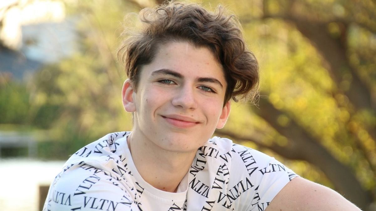 Martín Savi, la voz popular y lírica que brilla en el espectáculo de Flavio Mendoza: La música ...