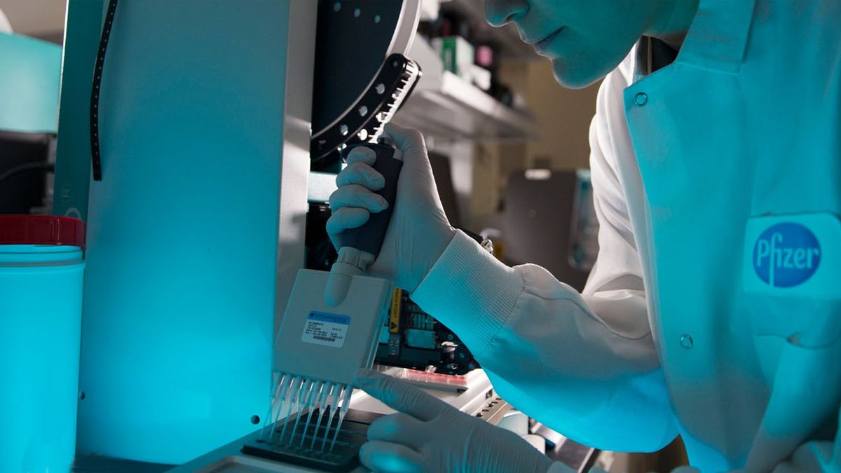 La vacuna de Pfizer, menos efectiva ante las mutaciones