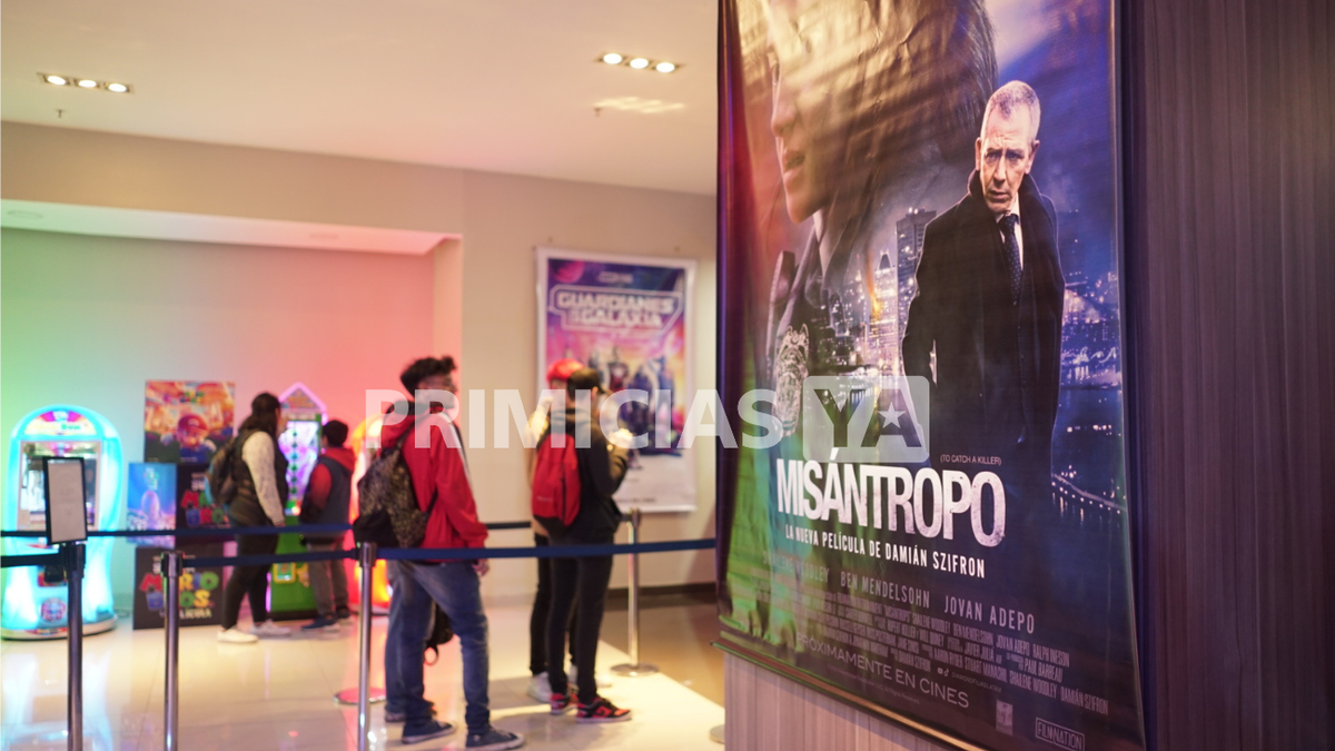 El reencuentro de Los Simuladores en el estreno de la nueva película de ...