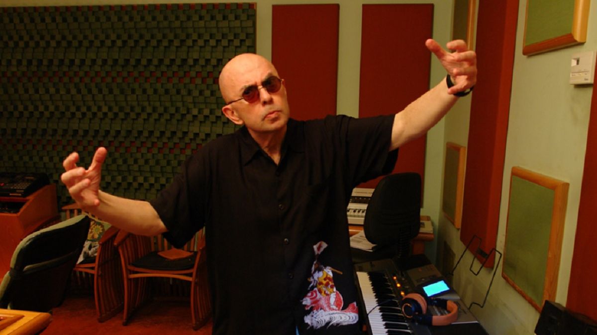 El Indio Solari cumple 75 años y envió un sentido mensaje a sus fans