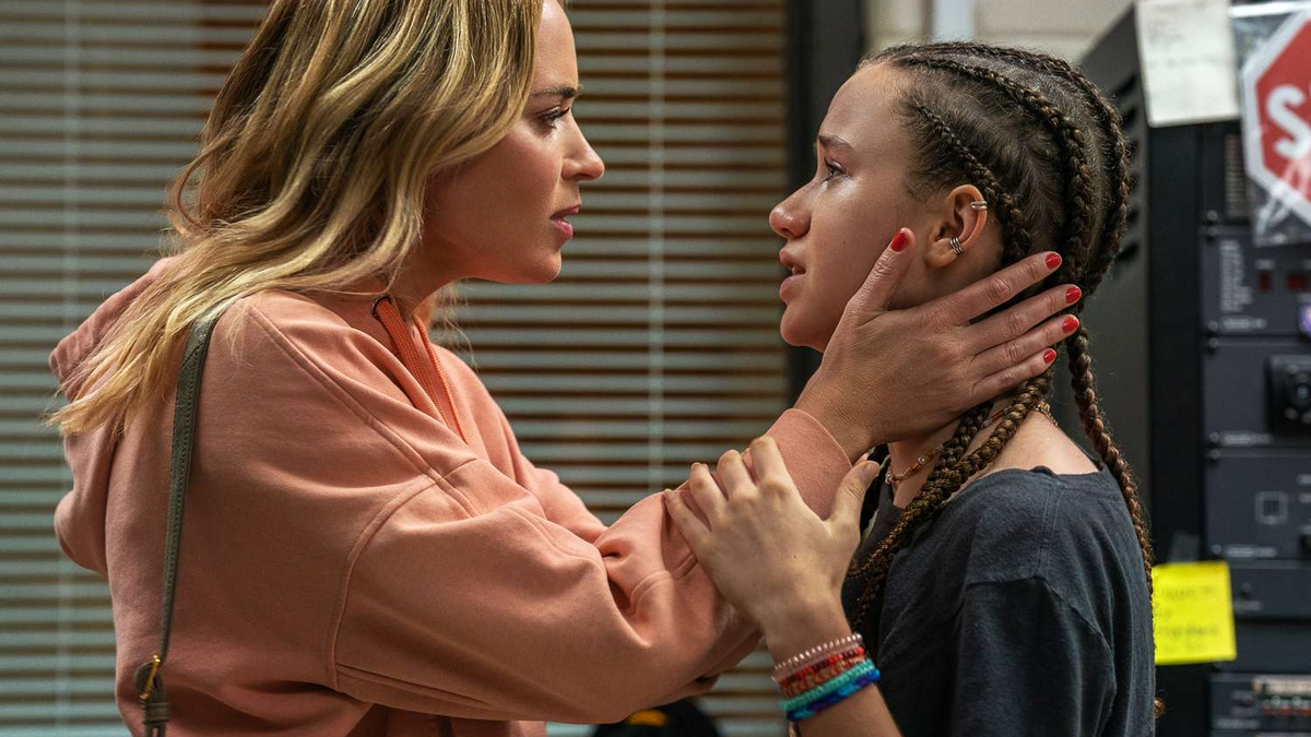 La nueva película de Emily Blunt está en Netflix y es una completa locura