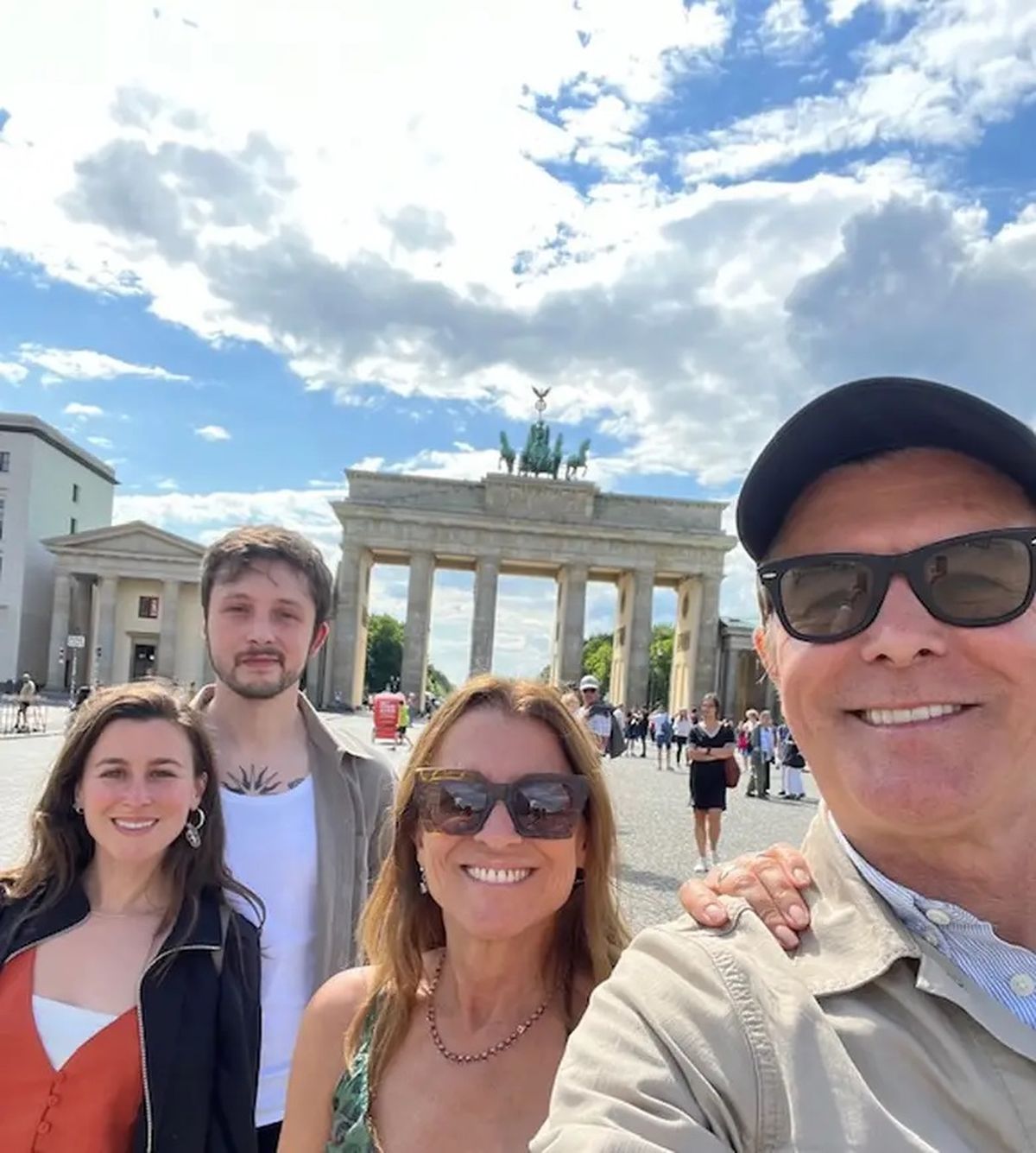 El emocionante viaje de Gabriel Corrado a Europa: jurado de un festival ...