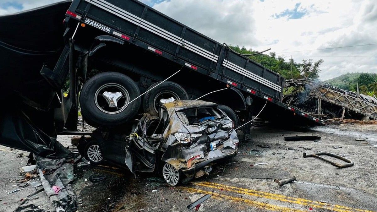 Tragedia vial en Brasil: sube a 38 número de víctimas mortales tras el ...