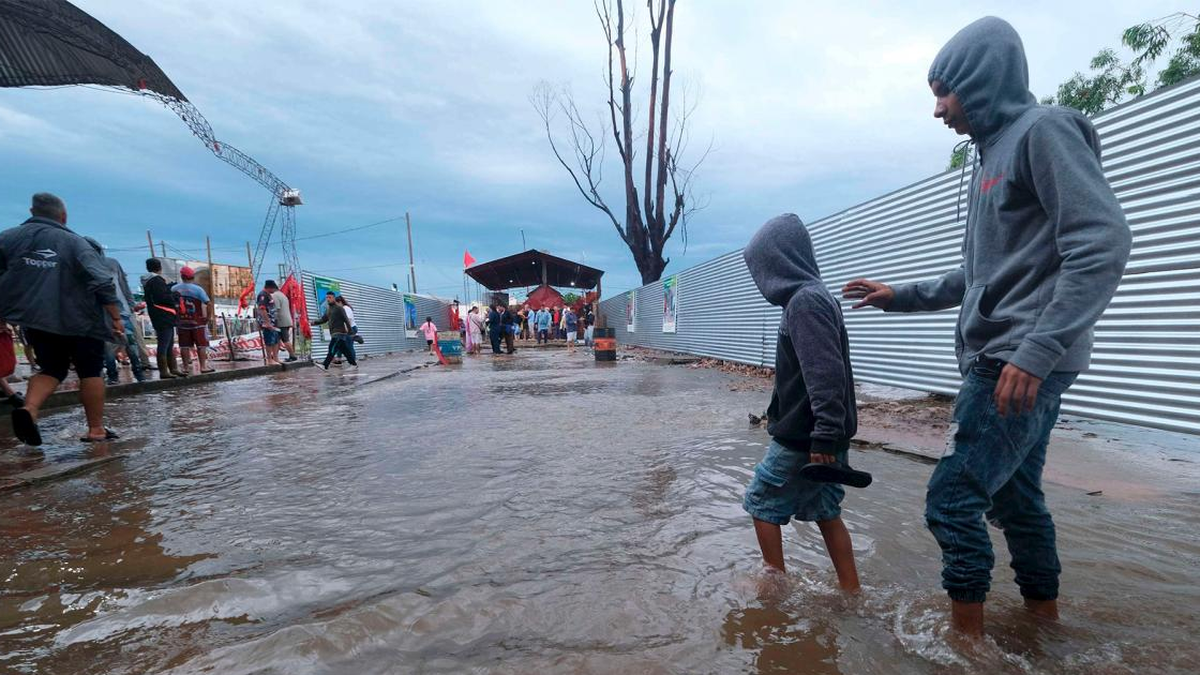 Permanecen Evacuadas 328 Personas Por Las Lluvias Y Las Inundaciones En