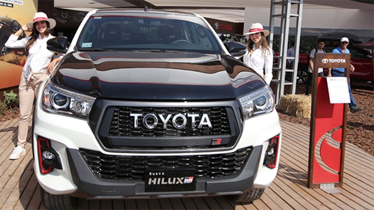 Una nueva Hilux y más modelos híbridos, las novedades de Toyota en Expoagro