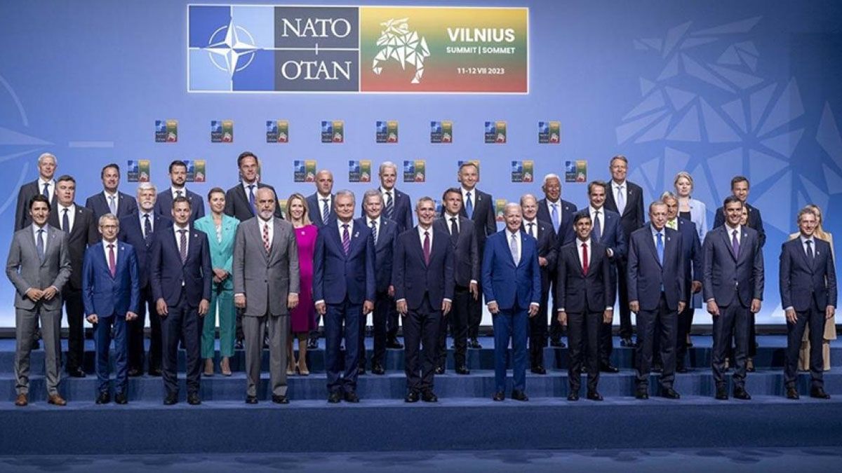 Cumbre de la OTAN: un invitado inesperado despertó el furor de la gente ...