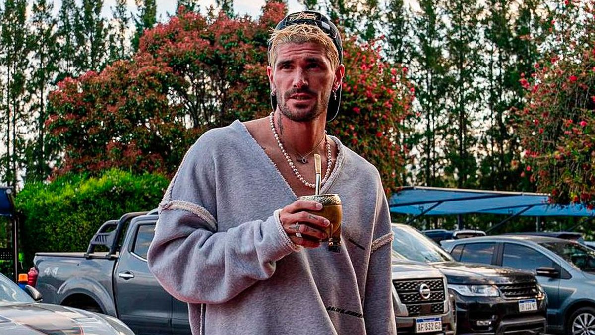 Se supo cuánto sale el look linyera de Rodrigo de Paul