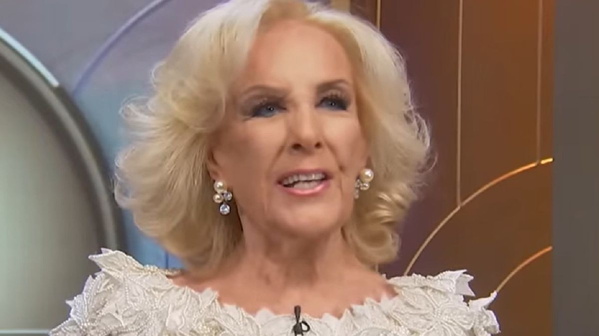 Mirtha Legrand y el comienzo a pura cumbia en su programa: Soy una leyenda