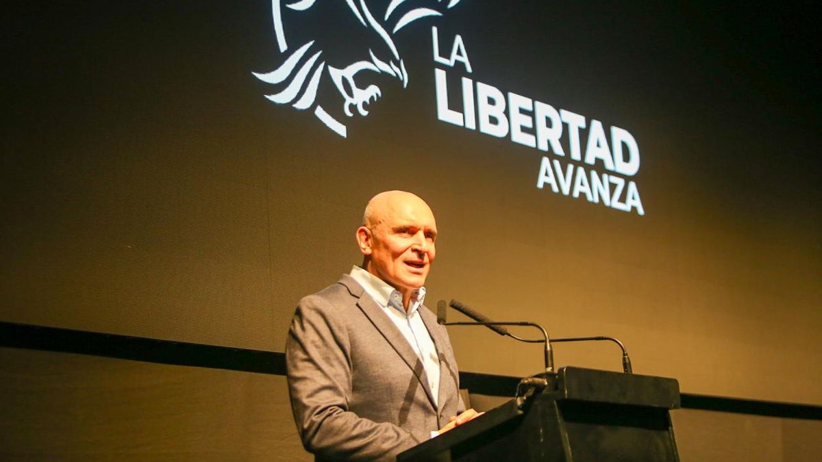 Las discusiones internas sobre la situación de Espert y el momento en ...